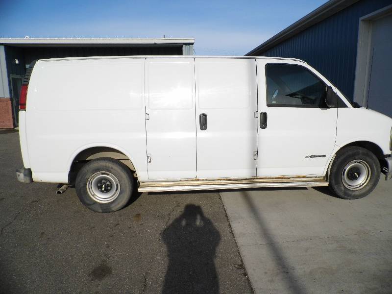 2000 Chevrolet Cargo Van | K-BID