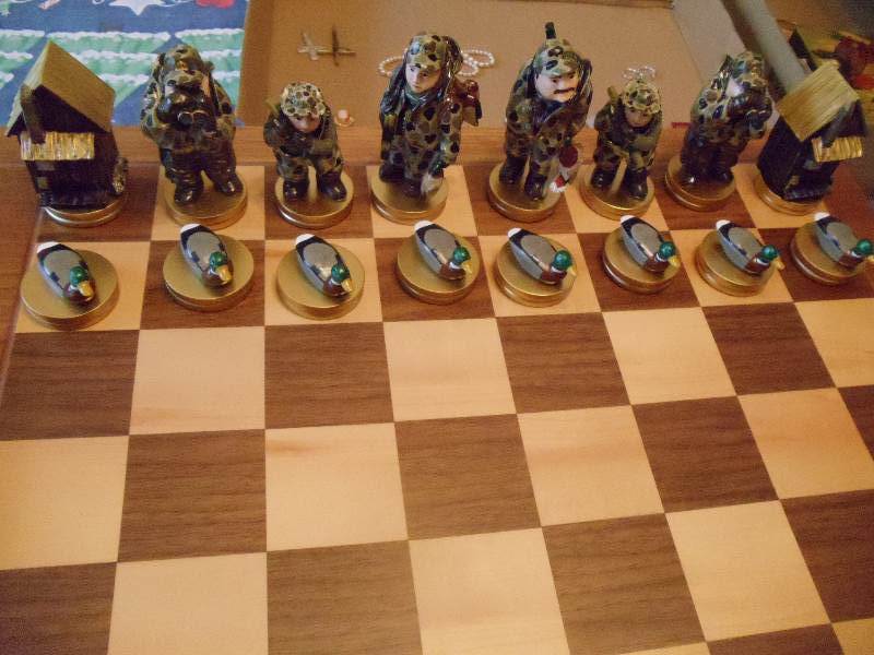 Ducks Unlimited Chess Set. | K & C Auctions Blaine 32 | K-BID