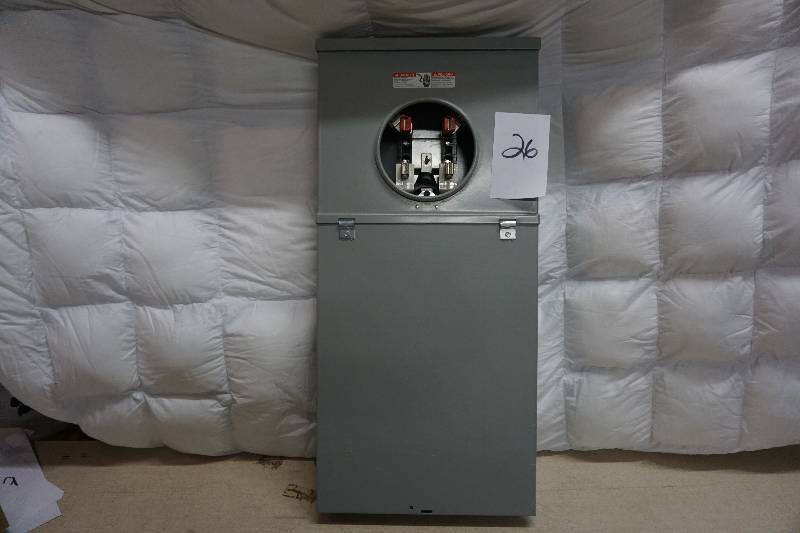 Siemens Model MC2040B1200S 200 Amp 20-Space 40-Circuit Overhead Surface ...