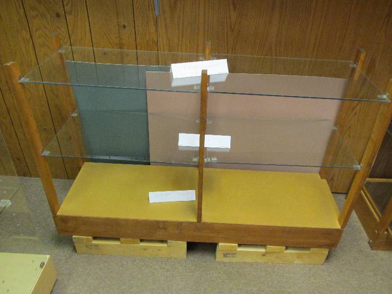 Glass Displays For Your Collection Or Inventory Display! | K-BID
