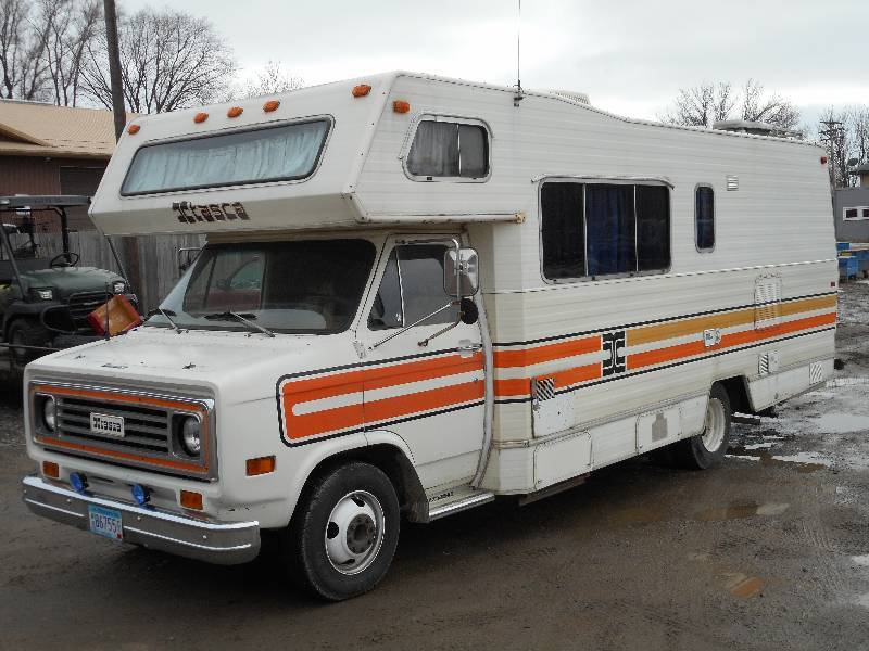 1977 Itasca Motorhome | LE McCormick-Deering Tractor & Itasca Motorhome ...