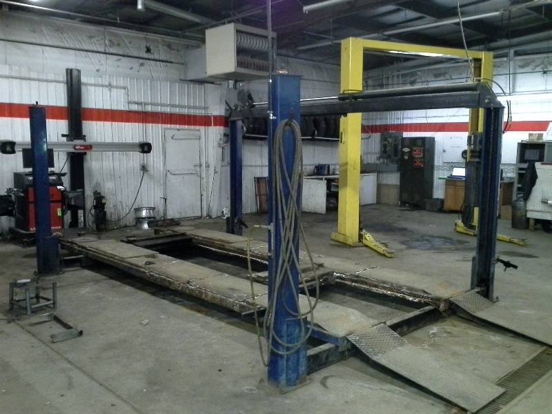 12,000 lb Forward Manufacturing 4 post lift | Tire Center/Convenience ...