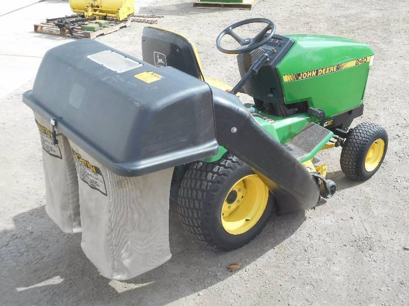 John Deere 240 Lawn Tractor With Bagger | LE April Consignments #6 | K-BID