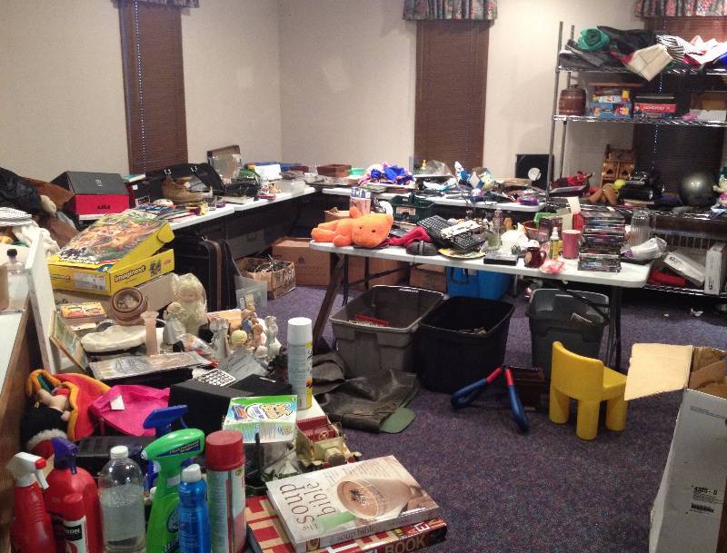 #79 LARGE LOT OF RESELLABLE MIXED ITEMS, BOOKS | K-BID