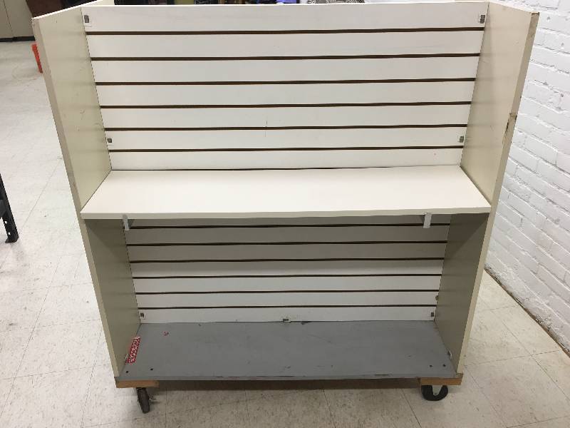 H-Unit Slatwall Gondola Display on wheels | Huge Merchandise ...