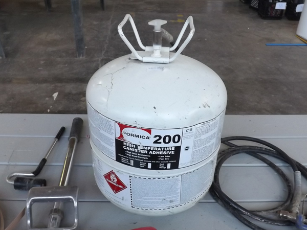 FULL Tank of Formica 200 Spray Adhesive w/Gun & Laminating Tools | EC ...