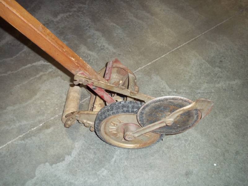 Antique Grass Edger - Trimmer | Advanced Sales Consignment Auction #149 ...
