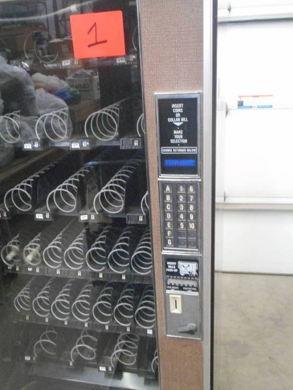 National Vendors "Snacktron 2" 32-Selection Snack Vending Machine | LE ...