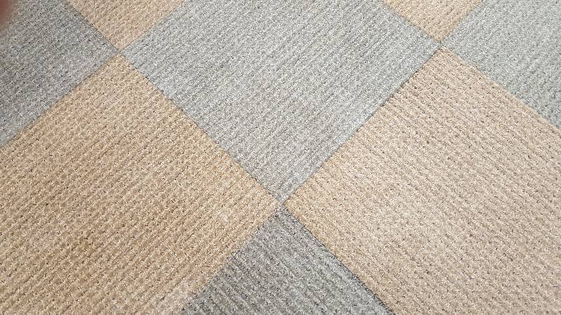 Commercial Grade Rubber Backed Carpet Tiles. 18" x18" | K-BID