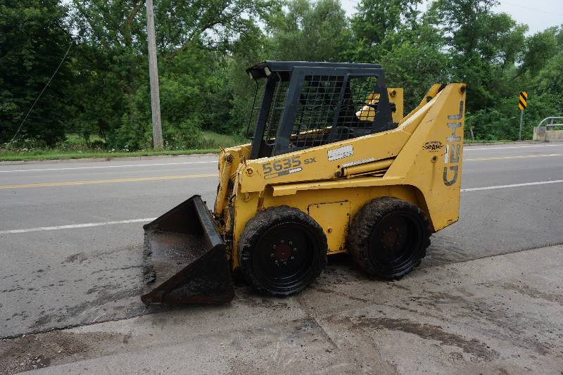 2000 Gehl Model 5635 SX Bobcat Skid Loader Skid Steer | Large West ...