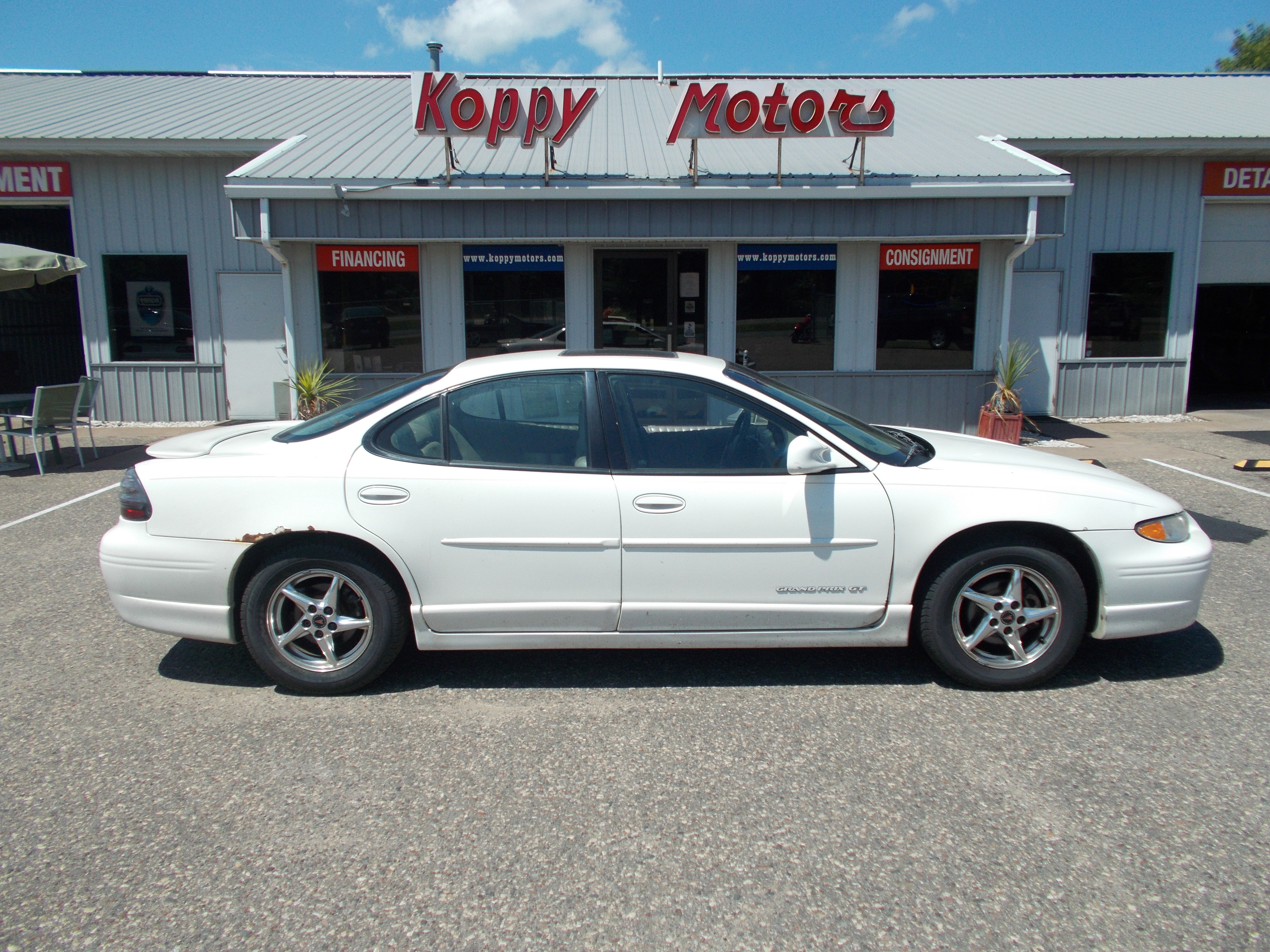 2003 Pontiac Grand Prix GT | Koppy Motors on Line Bargan auction # 13 ...