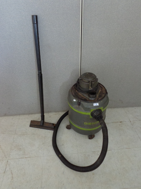 Norelco Genie Jet Vac | September Consignment Sale | K-BID