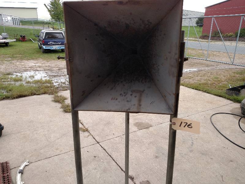 Snail Bullet Trap For 22 Rounds... | Lonsdale Lawn & Sports 2 | K-BID