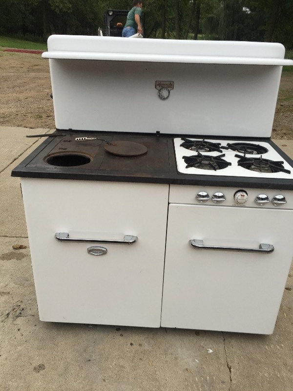 Wheels -n- Deals Antique Monarch Paramount Stove | K-BID