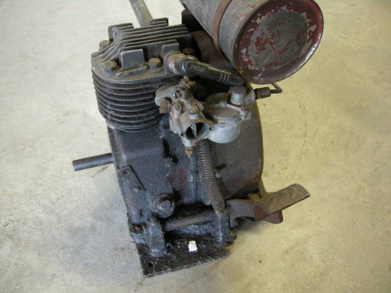 Antique Lauson Kickstart Engine | Estate M-antiques, Outboards, Hit-N ...