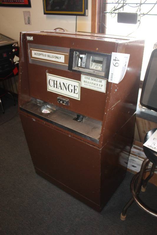Arcade Coin Change Machine | Maple Lake Video Game Surplus Sale #3 | K-BID