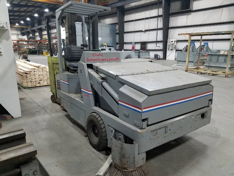 Clarke American-Lincoln Sweeper | Clarke American-Lincoln Sweeper | K-BID