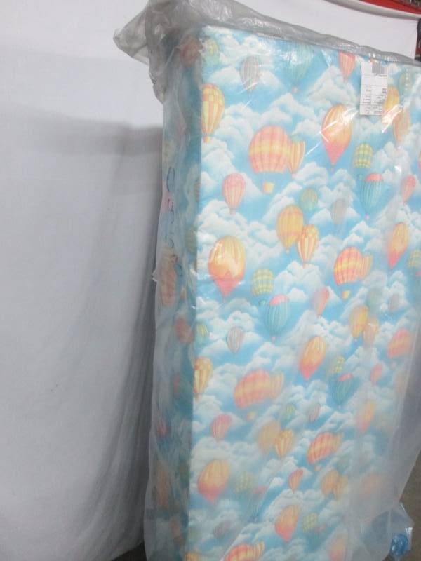 Balloon Twin Mattress | December Store Returns Closeout #10 | K-BID