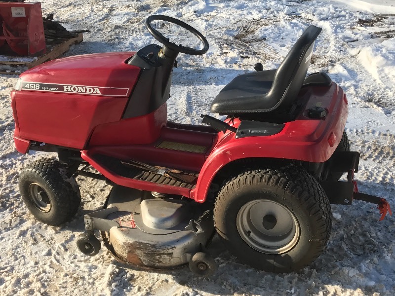 Honda 4518 Hydrostatic Lawn Tractor | Loretto Equipment #316 | K-BID