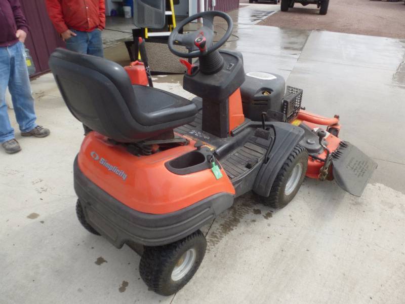 Simplicity Lancer Zero Turn Mower | NCS RV Liquidation 2017 | K-BID