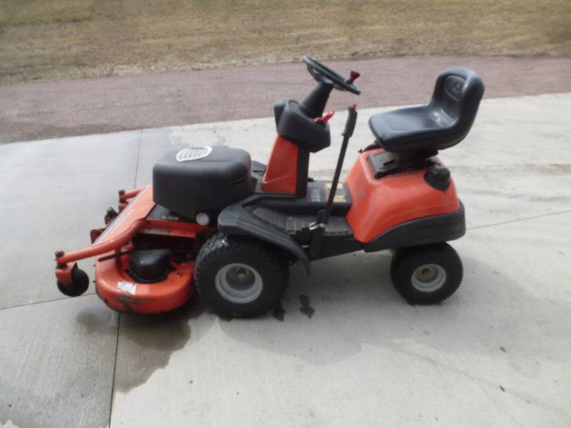 Simplicity Lancer Zero Turn Mower | NCS RV Liquidation 2017 | K-BID