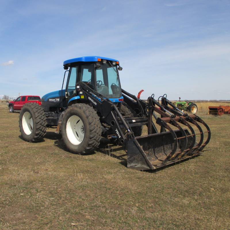 New Holland TV140 Bi-Directional Tractor w/7614 Loader | Spring Ag ...