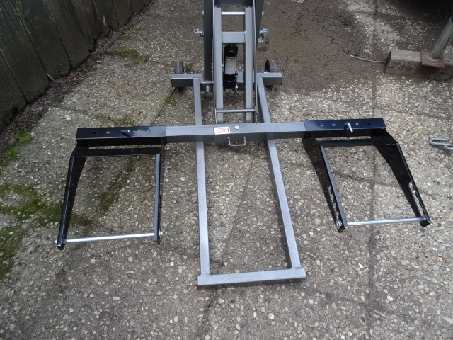Pittsburgh 300 lb capacity high lift riding mower atv lift. 2 ton ...