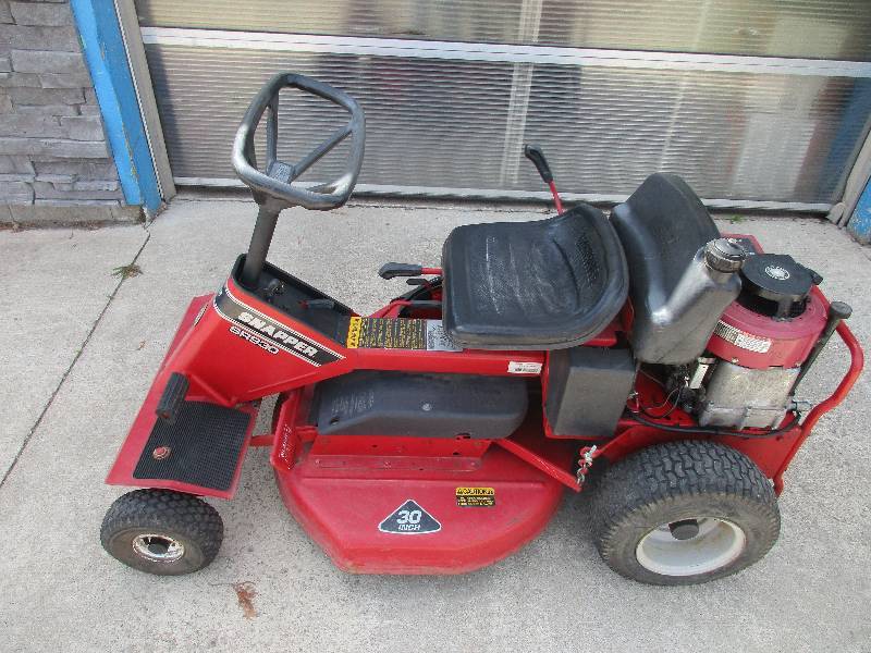 Snapper SR930 12.5 HP riding lawn mower 30'' deck w/ electric start ...