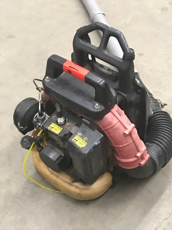 Toro Backpack Blower | LE May Lawn Equipment #2 | K-BID
