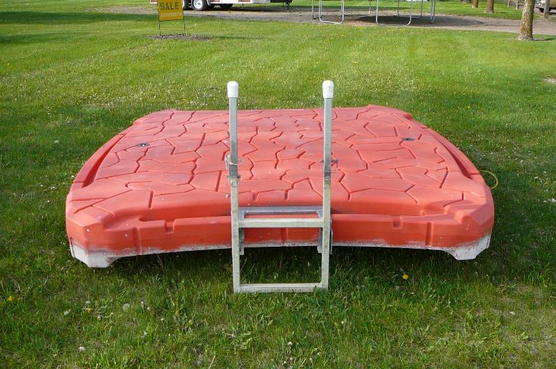 Swim Raft With Ladder | Consignment Sale #482 | K-BID