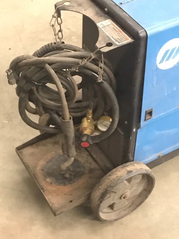 Miller Millermatic Vintage Welder, ... | LE May Consignments #2 | K-BID
