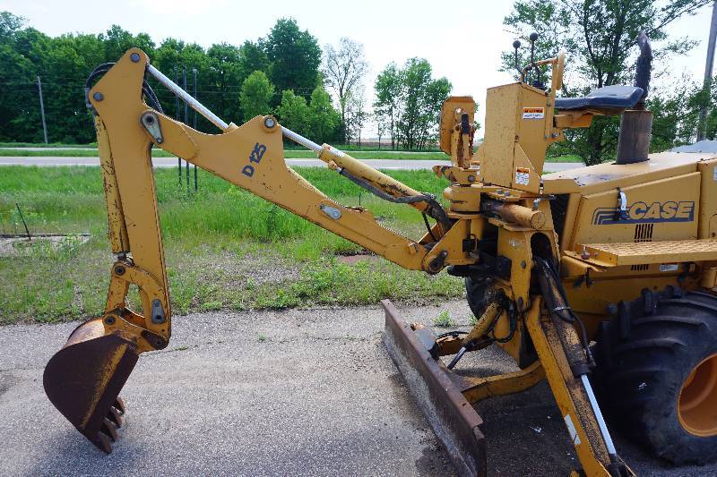 Case 660 Chain Trencher With D125 Back Hoe Attachment | West Metro ...
