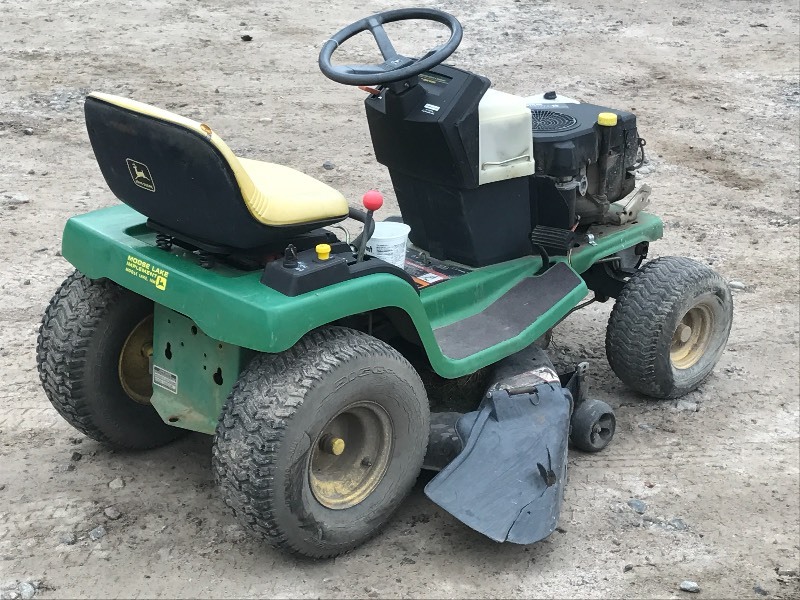 John Deere STX38 Lawn Tractor | LE May Lawn Tractors | K-BID