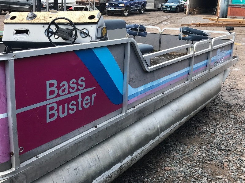 1990 Madsen Bass Buster Pontoon Boat | Loretto Equipment #356 | K-BID