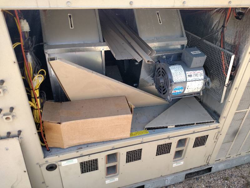 McQuay 20 Ton Rooftop Unit, 400,000... | August Consignments | K-BID