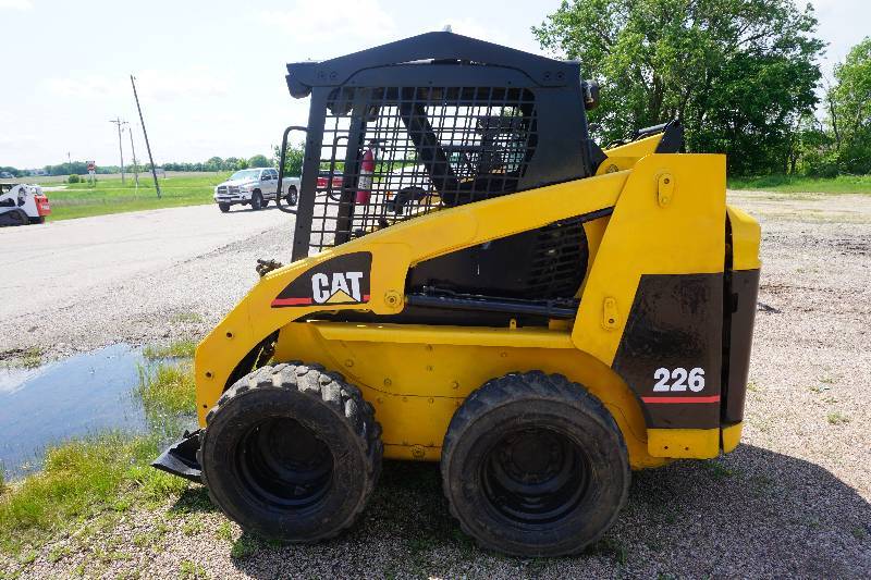 2003 Cat 226 Bobcat Skid Loader Skid Steer | West Metro Excavators ...