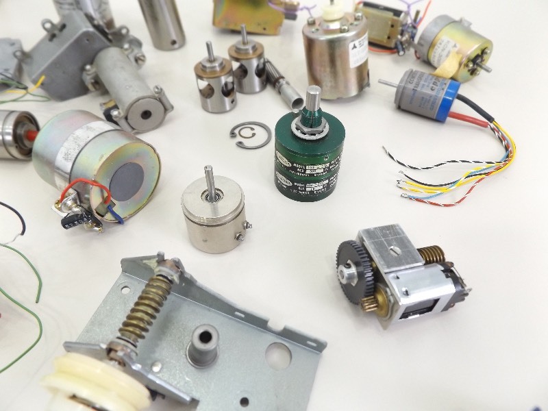 Large Lot of Very Technical Small Electric Motors, Gears, etc. | EC ...