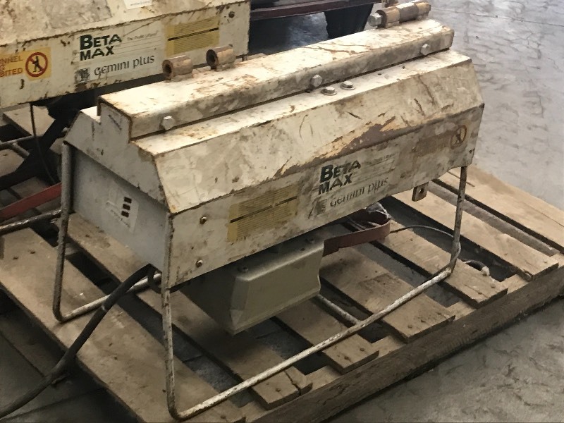 Beta-Max Scaffold Hoist | LE Commercial Consignments | K-BID