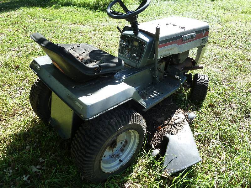WHITE LGT-1655 Riding Lawn Mower | Massive Lawn & Garden Tractor ...