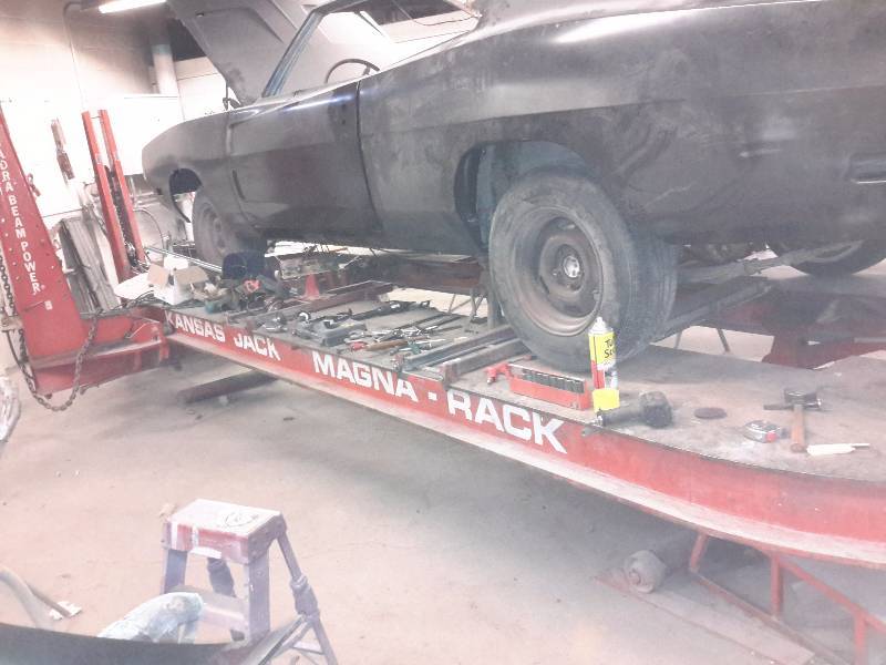 Kansas Jack Magna Rack with 3 Towers | Crystal Auto Body Shop: Large ...