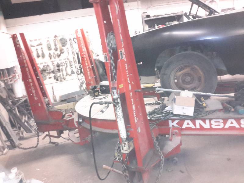 Kansas Jack Magna Rack with 3 Towers | Crystal Auto Body Shop: Large ...