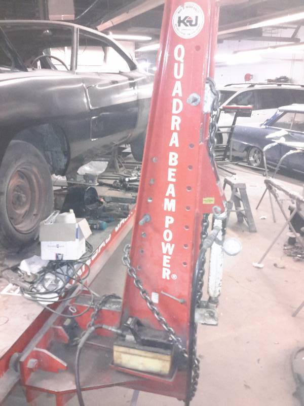Kansas Jack Magna Rack with 3 Towers | Crystal Auto Body Shop: Large ...