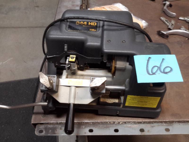 ILCO, 044 HD.. Semi Automatic Key machine | River Falls. Pallet Racking ...