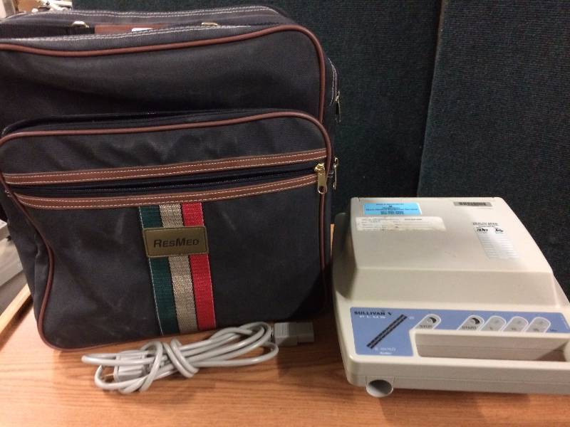 ResMed Sullivan V Plus CPAP Systems and Carry Bag - Super Condition ...