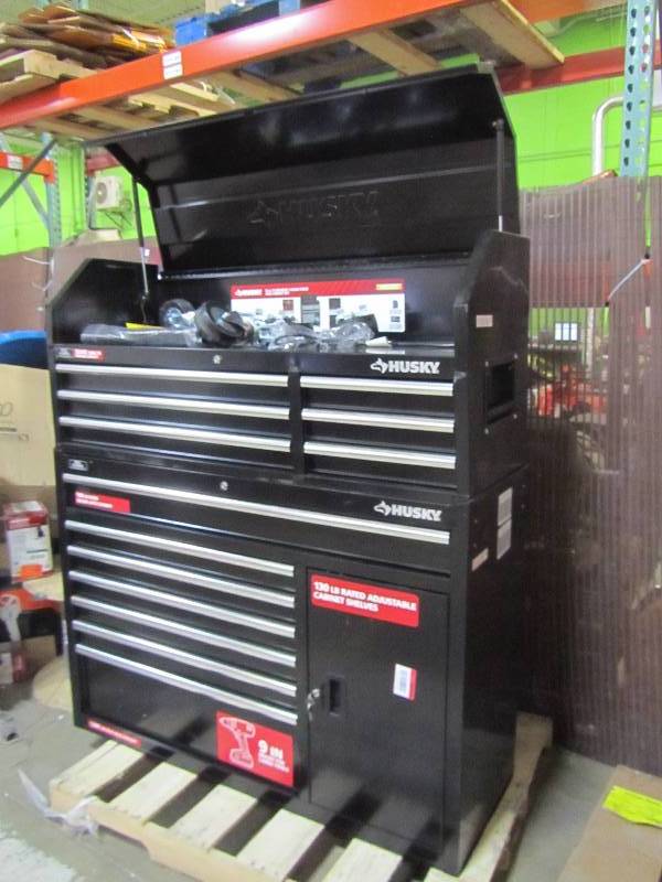 Husky 52 in. 13 Drawer Tool Chest and Cabinet Combo in Black MN Home Outlet Auctions Burnsville 38 K BID