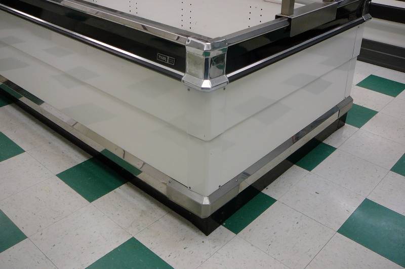 Coffin Freezer | Commercial Coolers #562 | K-BID