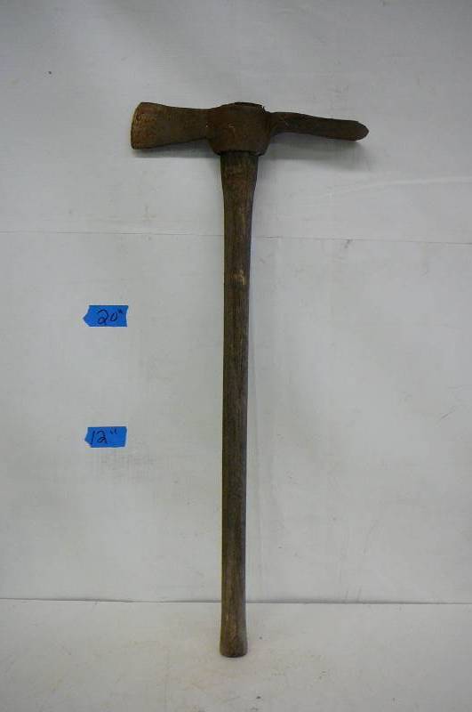 Grub axe | Antiques / Vintage /Collectibles/ Fishing Auction # 577 | K-BID