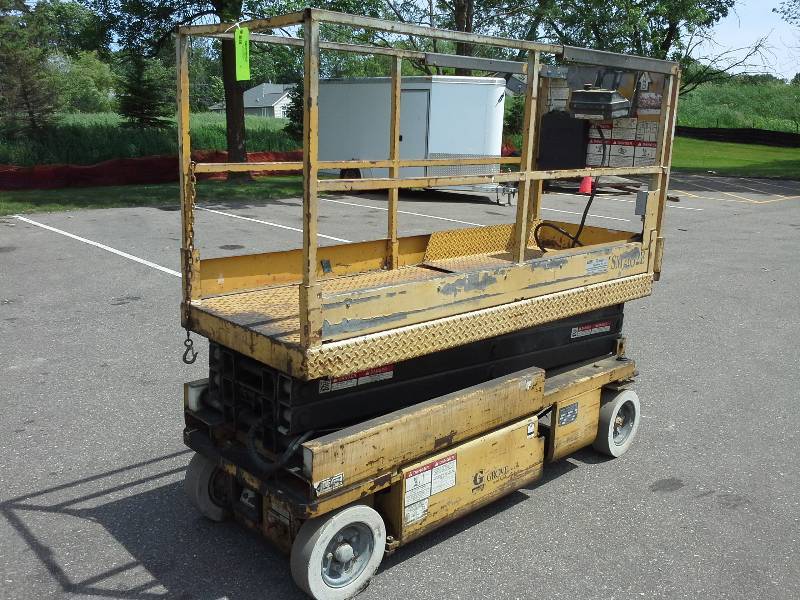 Grove North America SM2632E Scissor Lift | June Contractor Lifts ...