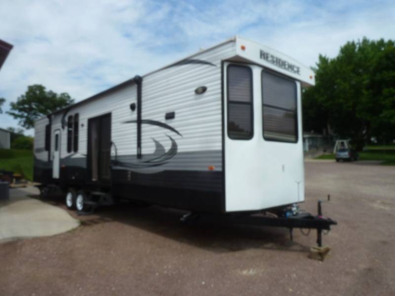 2014 Keystone Residence Park Model | NCS RV, JDs & Trailer 2018 | K-BID