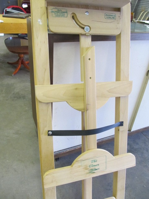 ULMER QUILTER Quilting Frame | Large HAM LAKE/ANDOVER Auction #2 ...